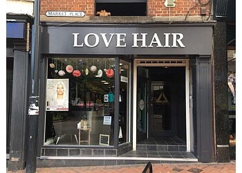 3 Best Hairdressers in Derby, UK - Expert Recommendations