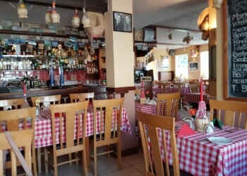 3 Best Italian Restaurants in Swindon, UK - Expert Recommendations