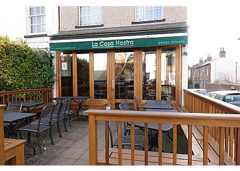 3 Best Italian Restaurants in St Albans, UK - Expert Recommendations