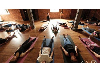 3 Best Yoga Classes in Manchester, UK - Expert Recommendations