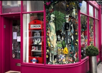 3 Best Gift Shops in London, UK - Expert Recommendations