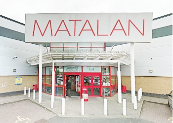 3 Best Clothing Stores in Birmingham, UK - Expert Recommendations