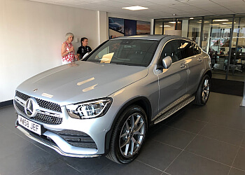 3 Best Car Dealerships in Edinburgh, UK - Expert Recommendations