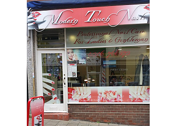 3 Best Nail Salons in Colchester, UK - Expert Recommendations