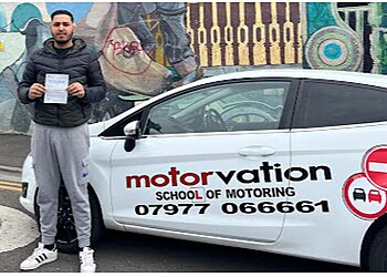 3 Best Driving School in Cardiff, UK - Expert Recommendations