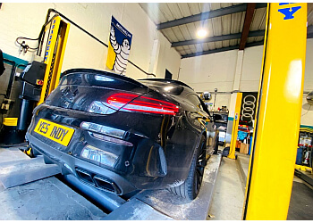 3 Best Car Garages in Wolverhampton, UK - Expert Recommendations