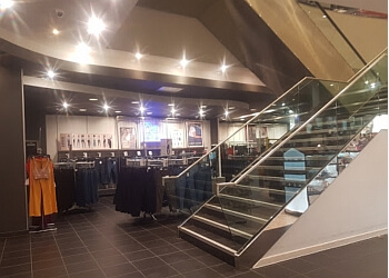 3 Best Clothing Stores in Bath, UK - Expert Recommendations