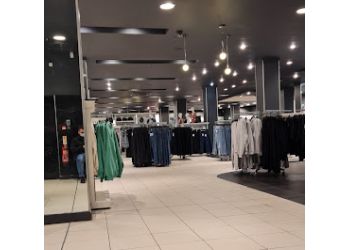 3 Best Clothing Stores in Cambridge, UK - ThreeBestRated