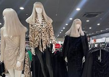 3 Best Clothing Stores in Lisburn, UK - Expert Recommendations