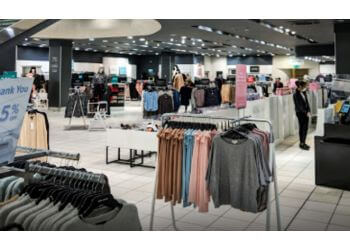 3 Best Clothing Stores in Manchester, UK - Expert Recommendations