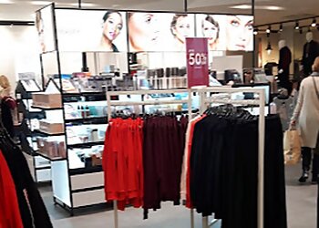 3 Best Clothing Stores in Blackpool, UK - Expert Recommendations