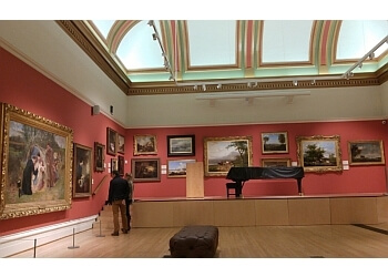 3 Best Art Galleries in Leicester, UK - Expert Recommendations