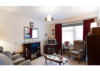 3 Best Retirement Villages in Brighton, UK - ThreeBestRated