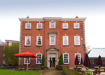 3 Best Hotels in Stockport, UK - Expert Recommendations