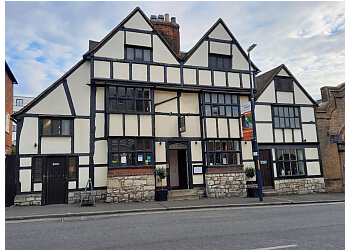 3 Best Italian Restaurants in Maidstone, UK - Expert Recommendations