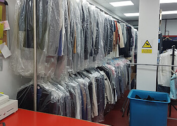 3 Best Dry Cleaners in Glasgow, UK - Expert Recommendations