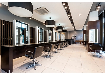 3 Best Beauty Salons in Leeds, UK - ThreeBestRated