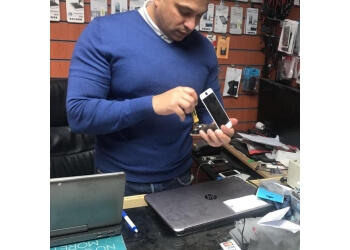 3 Best Cell Phone Repair in Bury, UK - ThreeBestRated