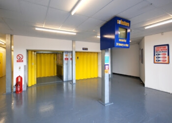 3 Best Storage Units in Edinburgh, UK - Expert Recommendations