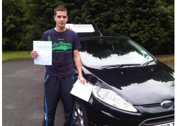 3 Best Driving School in Leicester, UK - ThreeBestRated