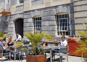3 Best British Restaurants in Plymouth, UK - Expert Recommendations