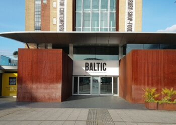 3 Best British Restaurants in Gateshead, UK - Expert Recommendations