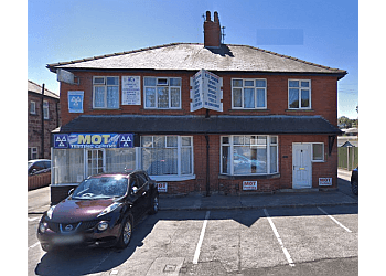 3 Best Car Garages in Harrogate, UK - Expert Recommendations