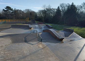 3 Best Parks in Reading, UK - Expert Recommendations