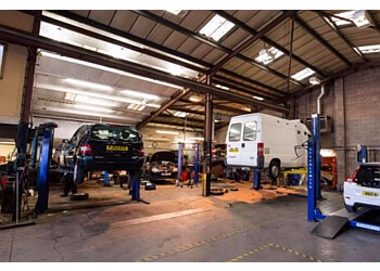 3 Best Car Garages in Salisbury, UK - Expert Recommendations