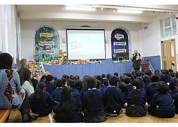 3 Best Primary School in Oldham, UK - Expert Recommendations