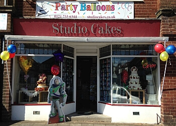 3 Best Cake Makers in Solihull, UK - Expert Recommendations