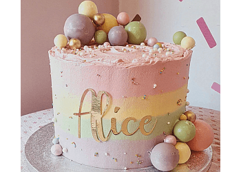 3 Best Cake Makers in Leeds, UK - Expert Recommendations