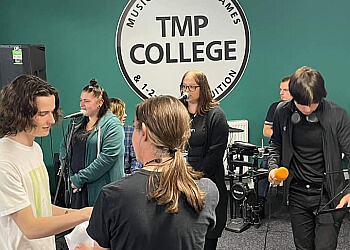 3 Best Music Schools in Wigan, UK - Expert Recommendations