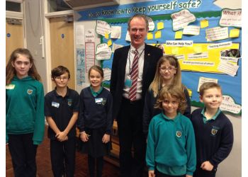 3 Best Primary School in Cornwall, UK - Expert Recommendations