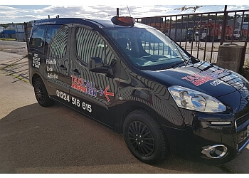 3 Best Taxis in Aberdeen, UK - Expert Recommendations