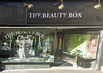 3 Best Nail Salons in Merthyr Tydfil, UK - Expert Recommendations