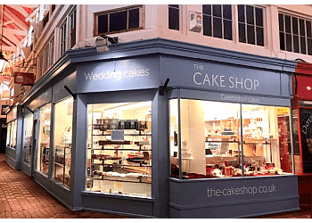 3 Best Cake Makers in Oxford, UK - Expert Recommendations