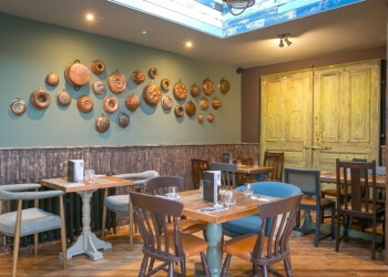 3 Best British Restaurants in Wokingham, UK - Expert Recommendations