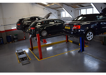 3 Best Car Garages in Sheffield, UK - Expert Recommendations