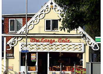 3 Best Cafes in Reading, UK - Expert Recommendations