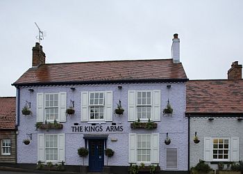 3 Best British Restaurants in Solihull, UK - Expert Recommendations