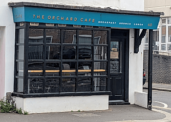 3 Best Cafes in Worthing, UK - Expert Recommendations