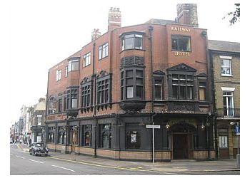 3 Best Pubs in Southend On Sea, UK - Expert Recommendations