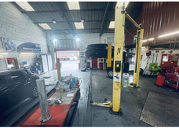 3 Best Car Garages in Wakefield, UK - ThreeBestRated