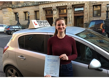 3 Best Driving School in Glasgow, UK - Expert Recommendations