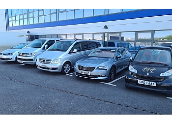 3 Best Taxis in Reading, UK - Expert Recommendations