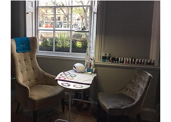 3 Best Nail Salons in Norwich, UK - Top Picks September 2018