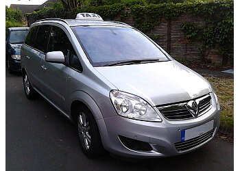 3 Best Taxis in Poole, UK - Expert Recommendations