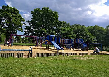 3 Best Parks in Edinburgh, UK - Expert Recommendations