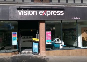 3 Best Opticians in Wigan, UK - ThreeBestRated